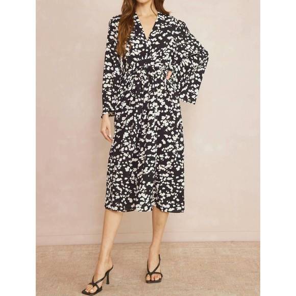 entro | Dresses | New Entro Classic Print Maxi Dress In Black | Poshmark